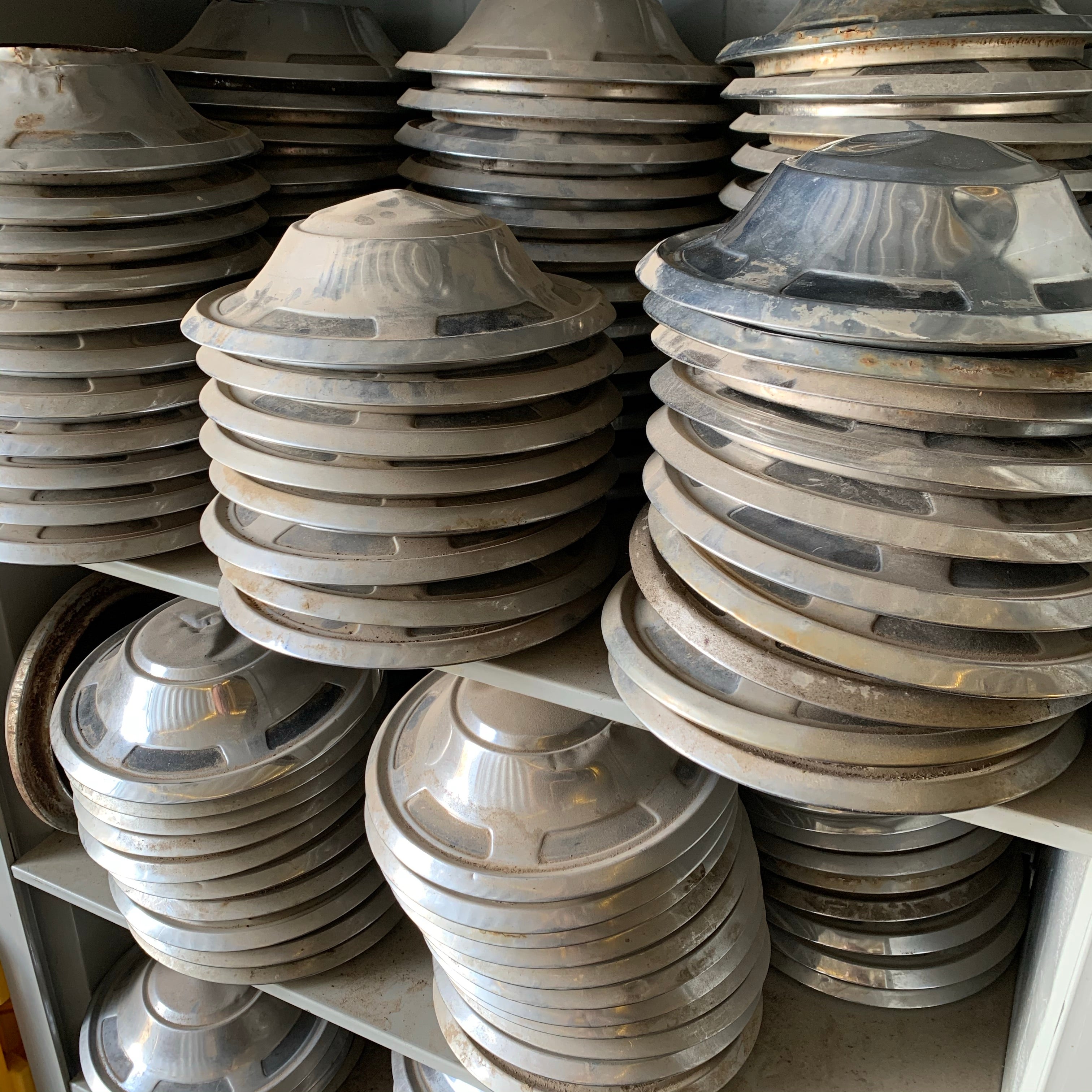 Toyota Land Cruiser FJ40/FJ43/FJ45/FJ55 Hub Cap Patina (Used OEM ...