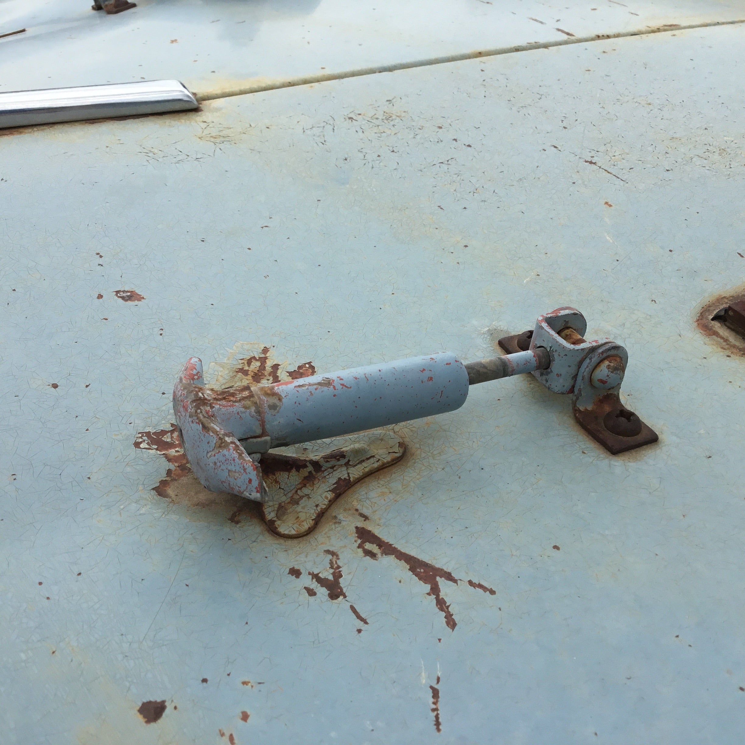 Toyota Land Cruiser FJ40 Windshield Latch (Used OEM) – Classic Cruisers