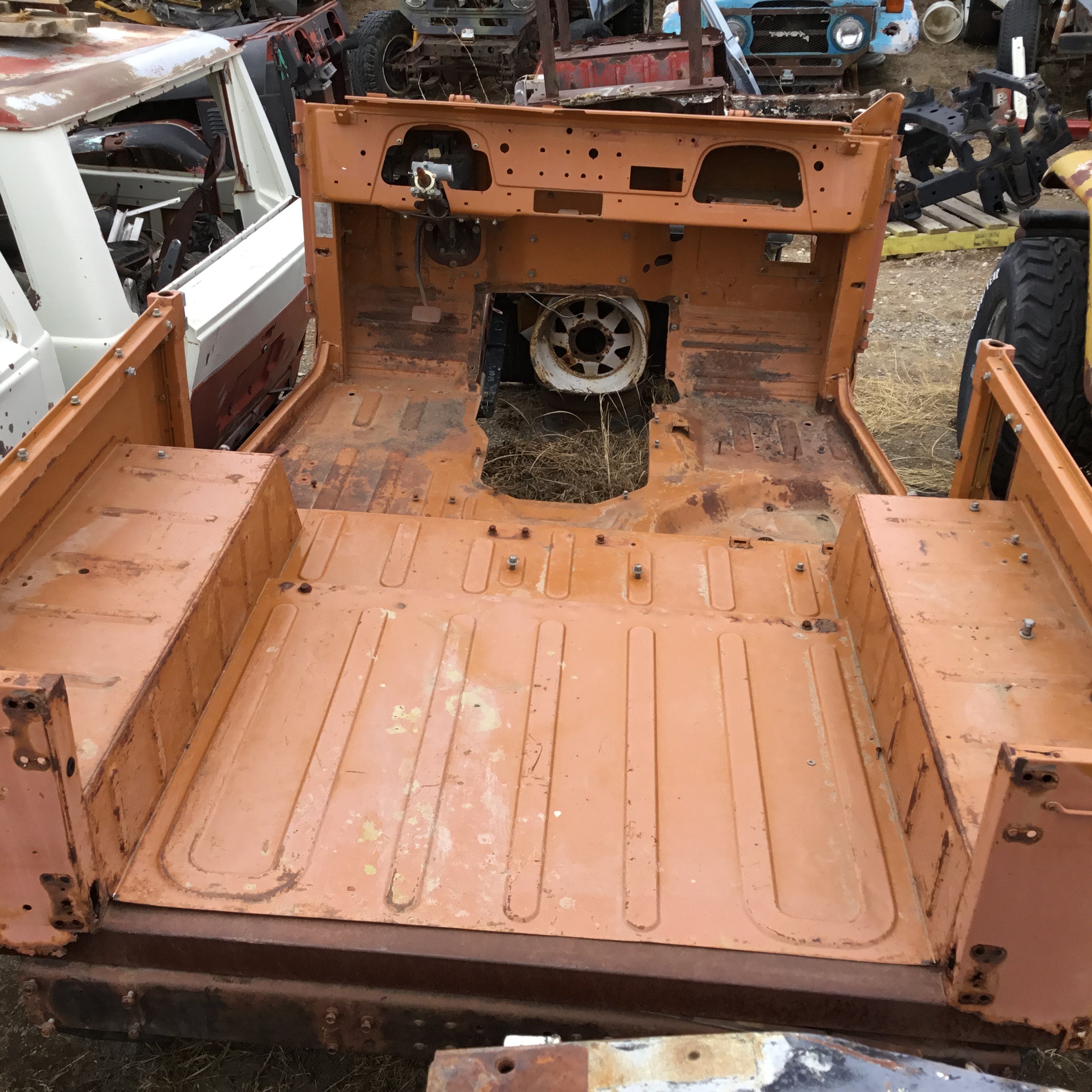 FJ40 Body Tub 1973 Pollux Orange (Used OEM ) Local Pick Up Free ...